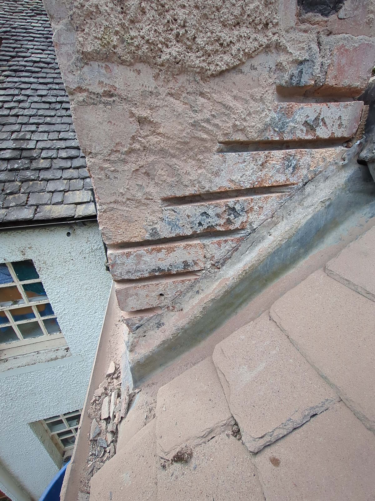 Stepped lead flashing – BCM Steeplejacks – Scotland